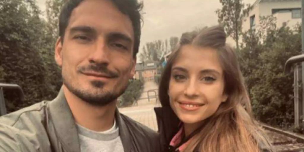 Mats Hummels teilt zu Weihnachten süsses Familienfoto