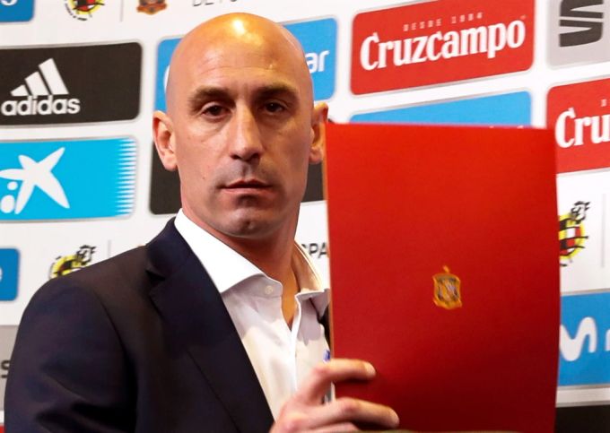 Luis Rubiales Sex Skandal Rund Um Spaniens Fussball Boss Nauch