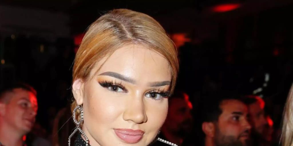 Shirin David erobert mit Debütalbum die Charts