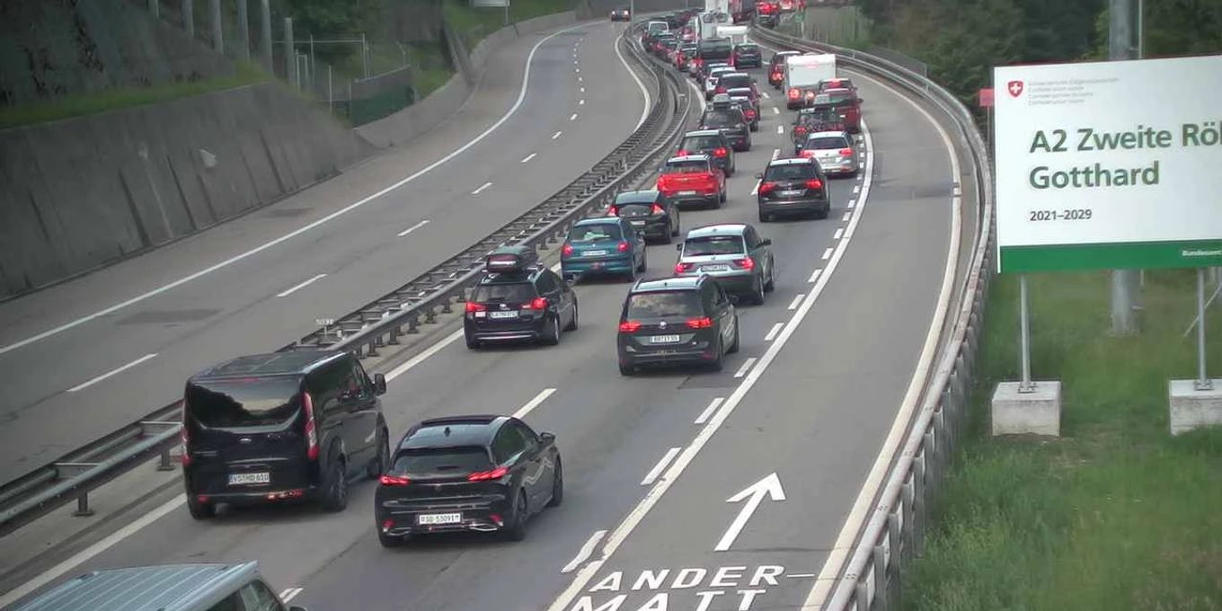 Sieben Kilometer Stau vor dem Gotthard-Nordportal | Nau.ch