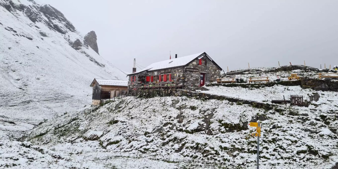 Schnee Im August