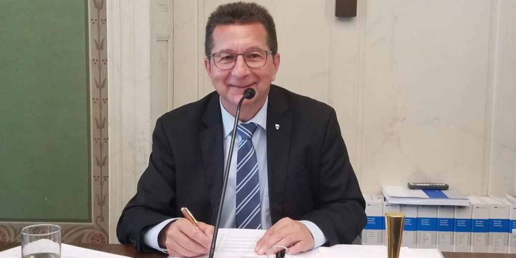 Karl Nussbaumer führte erstmals den Zuger Kantonsrat