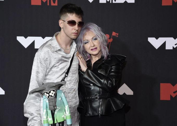 Cyndi Lauper: «Girls just want to have fun»-Sängerin wird 70 | Nau.ch