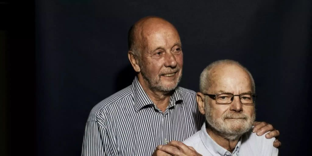 Schwules Paar mit weltlängster eingetragener Partnerschaft feiert ...