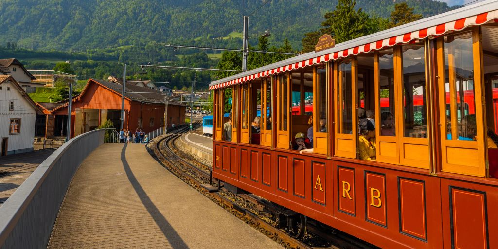 Rigi Bahnen: Jetzt fährt die historische Flotte täglich