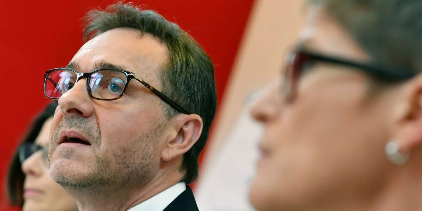 Missbrauchfälle: Zuger Guido Fluri spendet Kirchenopfer eine Million ...