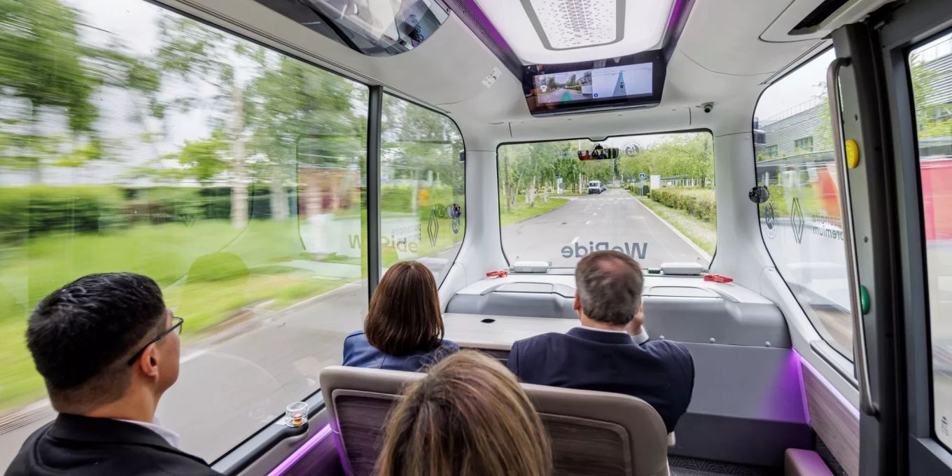 Autonomes vs. Manuelles Fahren - Sicherheit und Perspektiven | Nau Automobile