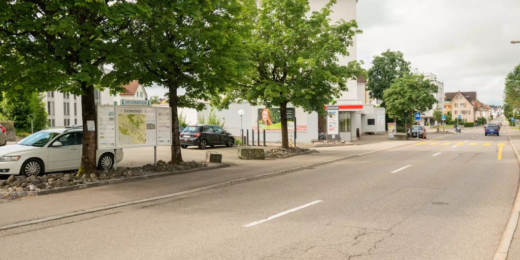 Die Einfahrt beim Gemeindehaus Hinwil wird temporär gesperrt