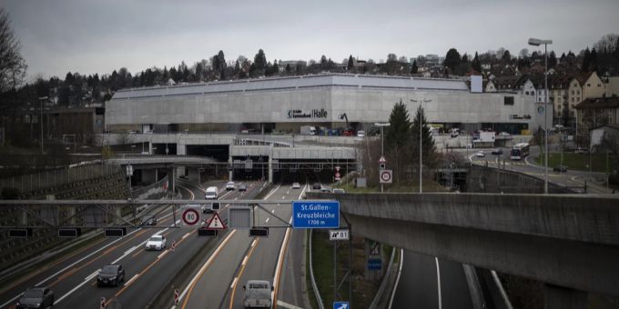 Die neue Olma-Halle über der Autobahn steht kurz vor der Eröffnung | Nau.ch