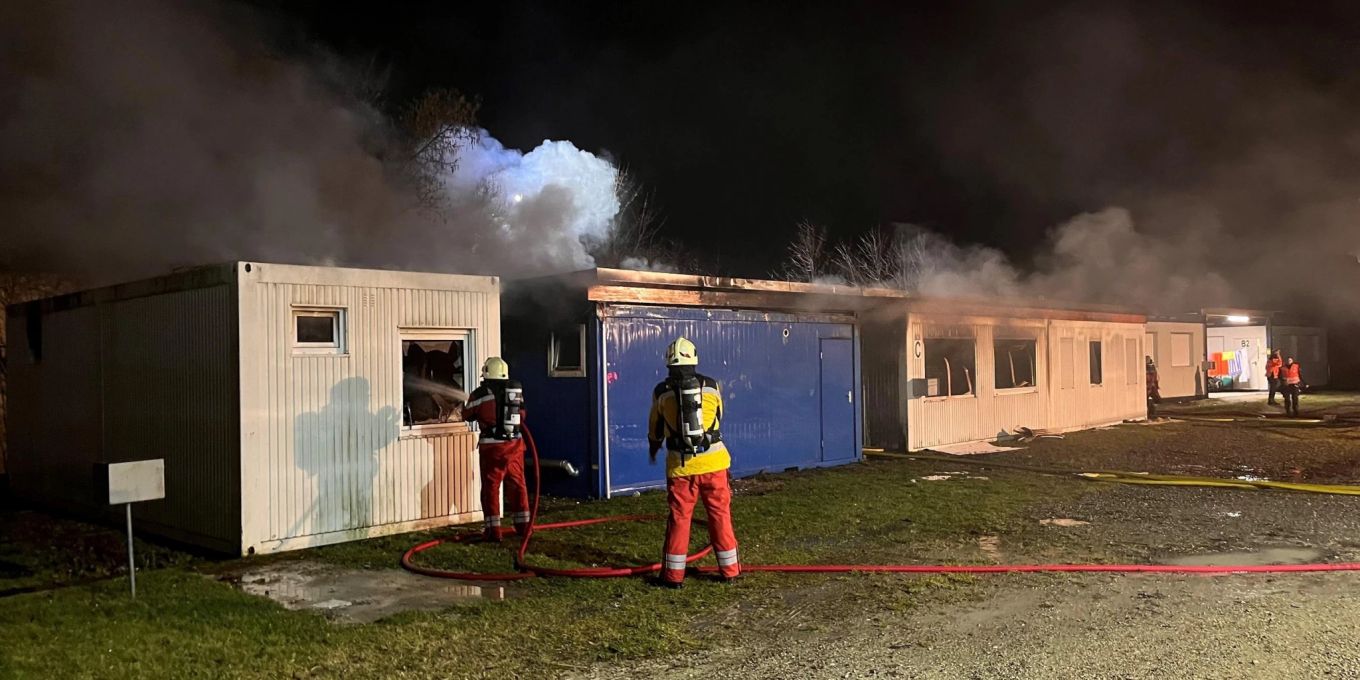 Buchs ZH: Asylunterkunft steht in Flammen | Nau.ch