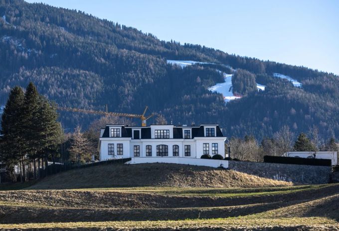 Versteckt sich Benko nach Signa-Pleite in dieser Italo-Villa? | Nau.ch