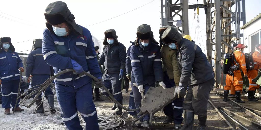 Verschütteter Bergmann in China nach zwei Wochen geborgen