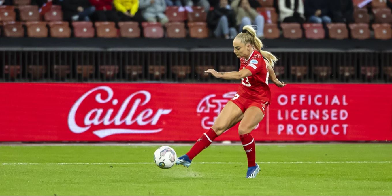 Alisha Lehmann wird mit Cristiano Ronaldo und Beckham verglichen | Nau.ch