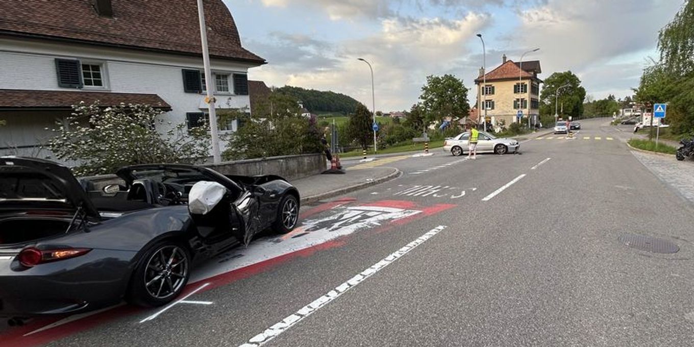 Grub AR: Kollision mit Cabriolet beim Einbiegen | Nau.ch