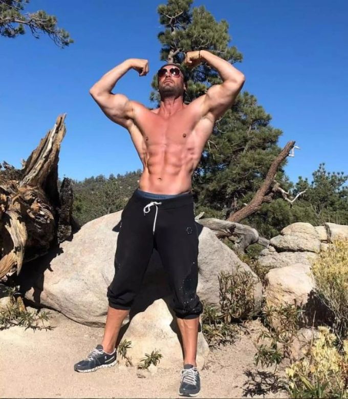 Bastian Yotta FBI ermittelt gegen den Selfmade-Millionär | Nau.ch