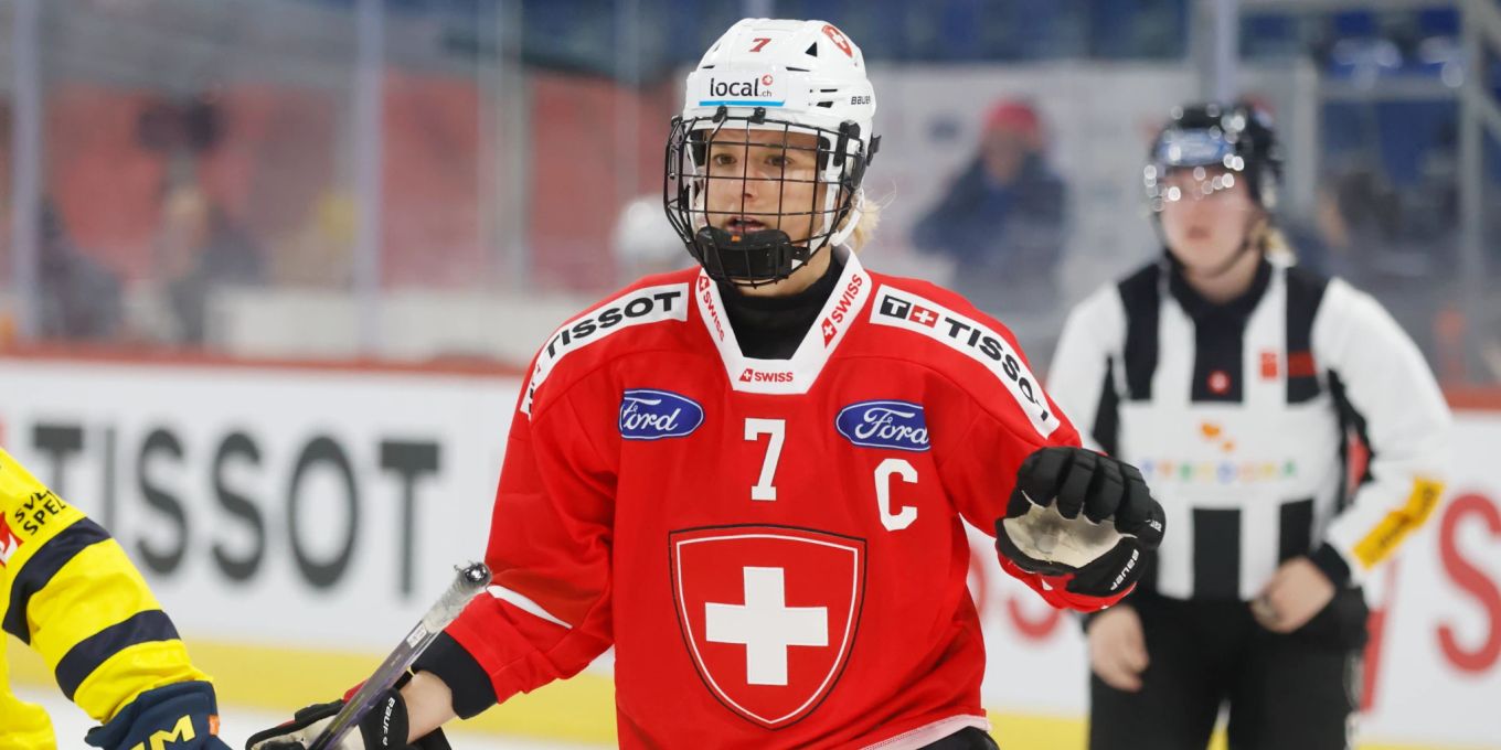 Lara Stalder für 200 Spiele im Nationaldress geehrt | Slapshot