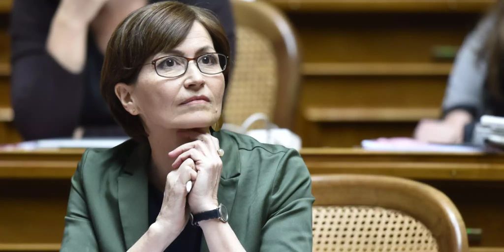 Grüne-Präsidentin Regula Rytz fordert grüne Umstellung