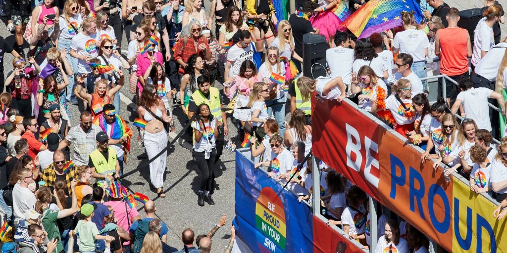 Hunderttausende beim CSD in Hamburg