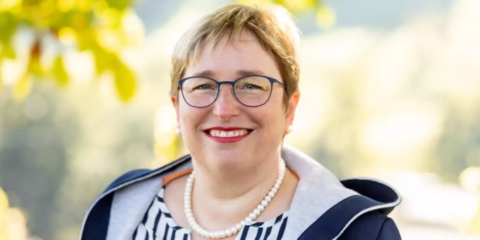 «Schein-Freiheit!»: Rahel Blocher über das Covid-19-Gesetz | Nau.ch