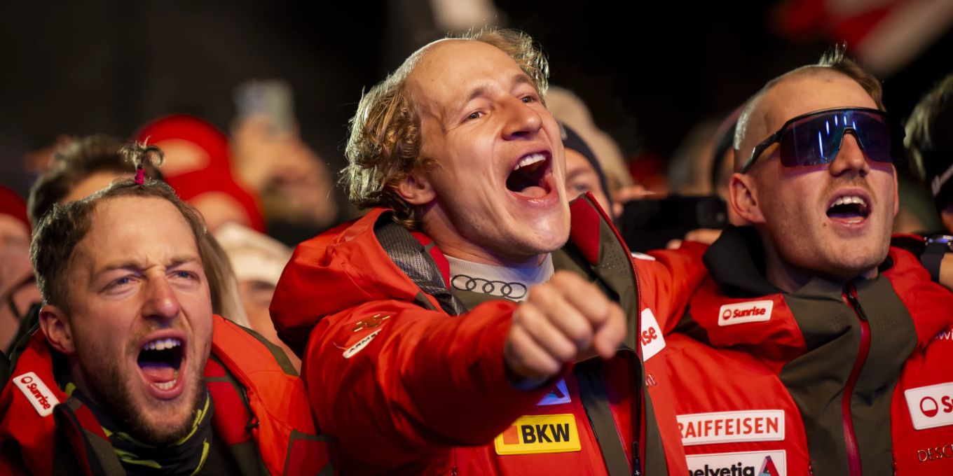 Marco Odermatt & Co.: Ski-Stars für «Glatzen-Wahnsinn» gefeiert! | Nau.ch