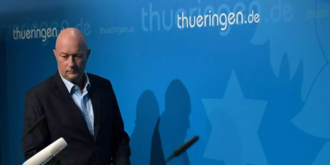 Kemmerich erklärt Rücktritt und macht Weg für Neuwahl in Thüringen frei ...