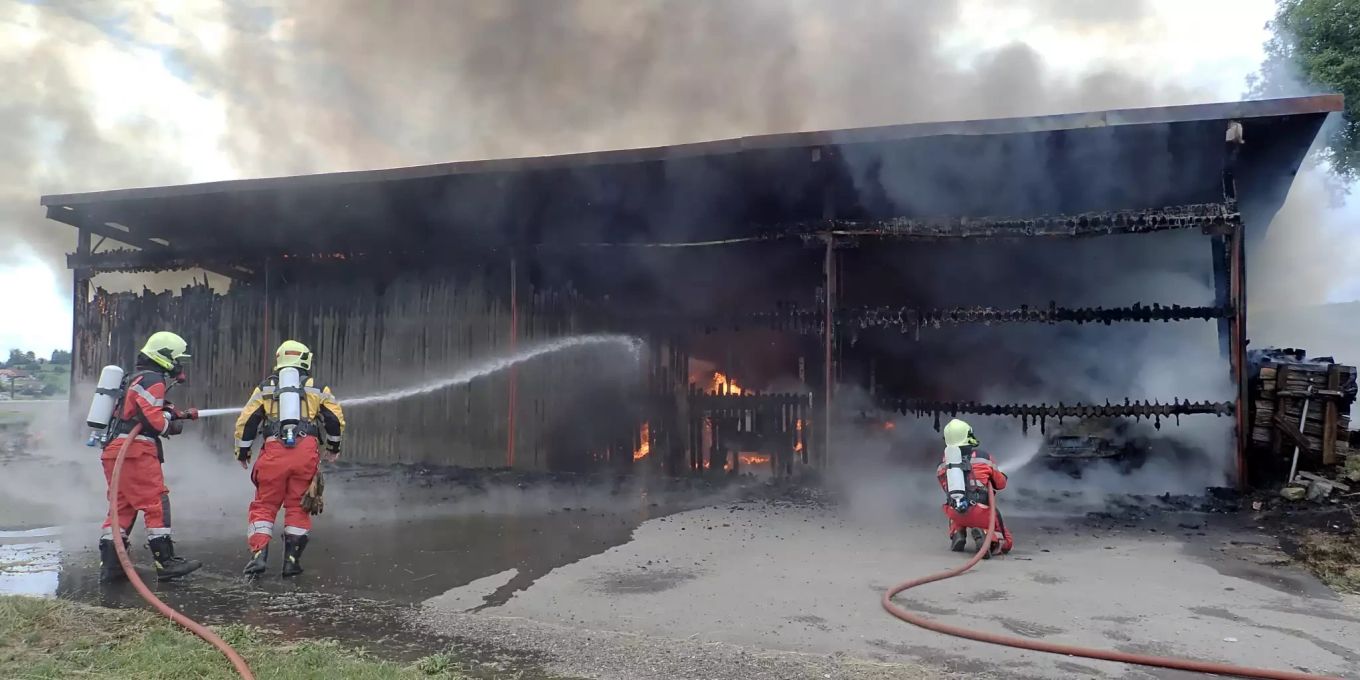 Oberneunforn TG: Scheune in Vollbrand | Nau.ch