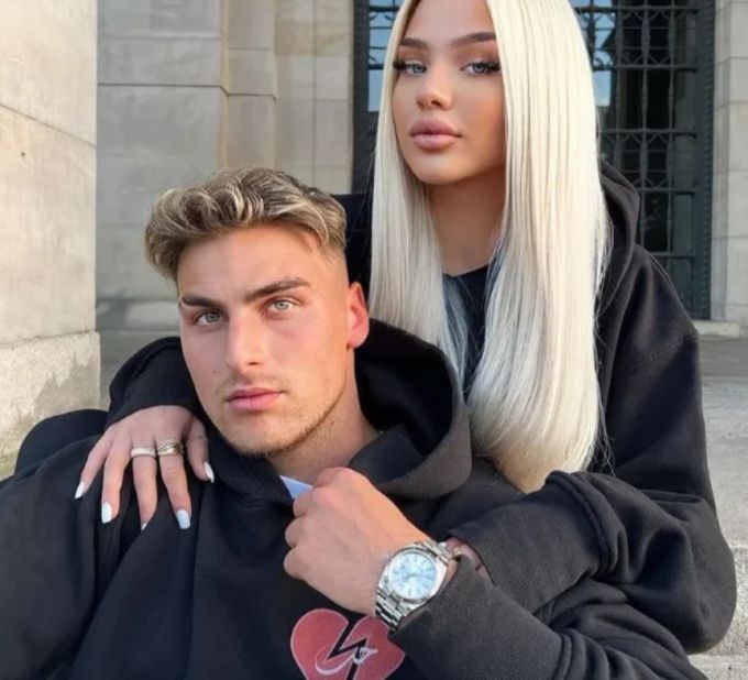 «Heisseste Aldi-Kassiererin»: Ehe-Aus bei Elaine Victoria! | Nau.ch