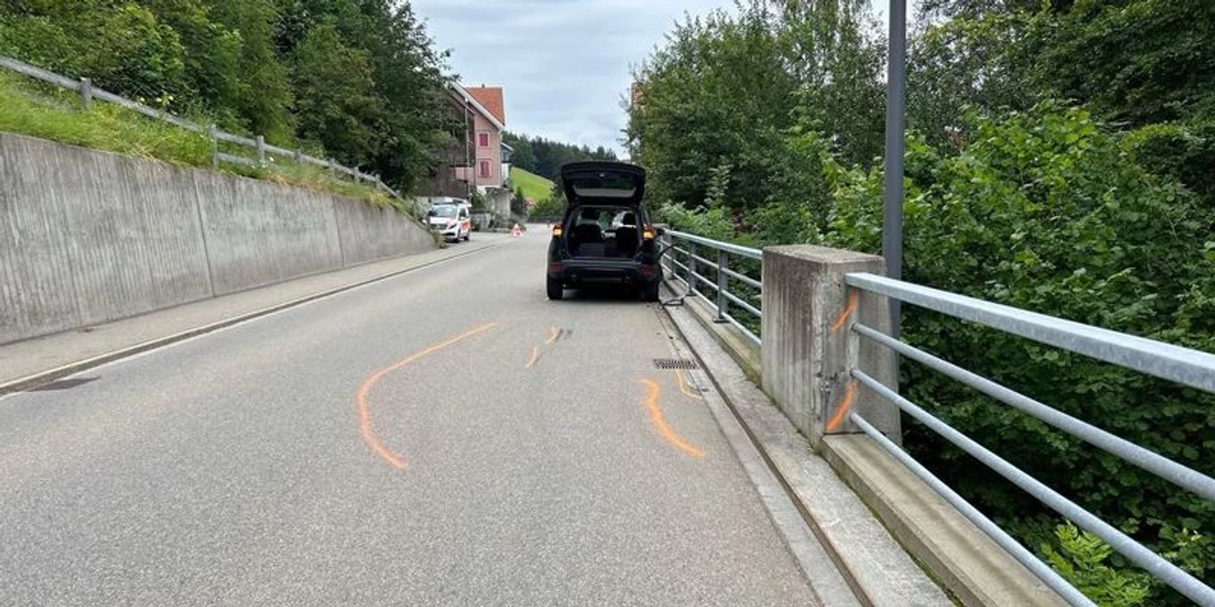 Rehetobel AR: Bei Selbstunfall mit Betonelement kollidiert | Nau.ch