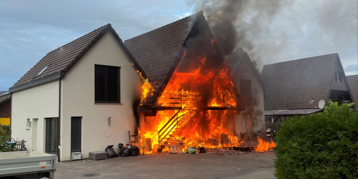 Cheyres FR: Hund stirbt bei Brand in Reiheneinfamilienhaus | Nau.ch