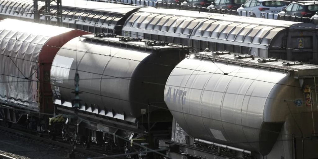 Bundespolizei holt Mann mit vier Promille von fahrendem Güterzug