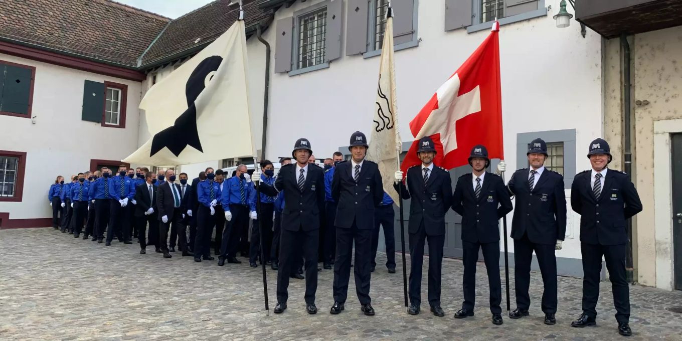 37 neue Kräfte für die Basler Polizei | Nau.ch