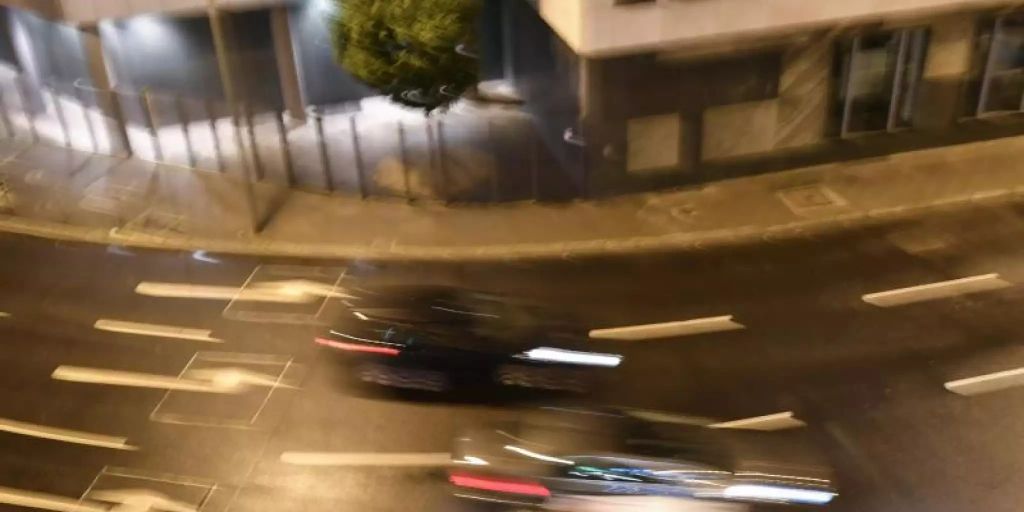 Schweiz liefert gesuchten Raser nach Deutschland aus