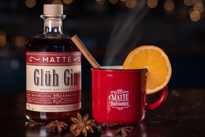 Der Glüh Gin aus der Berner Matte Brennerei: Das Trendgetränk 2023 ...