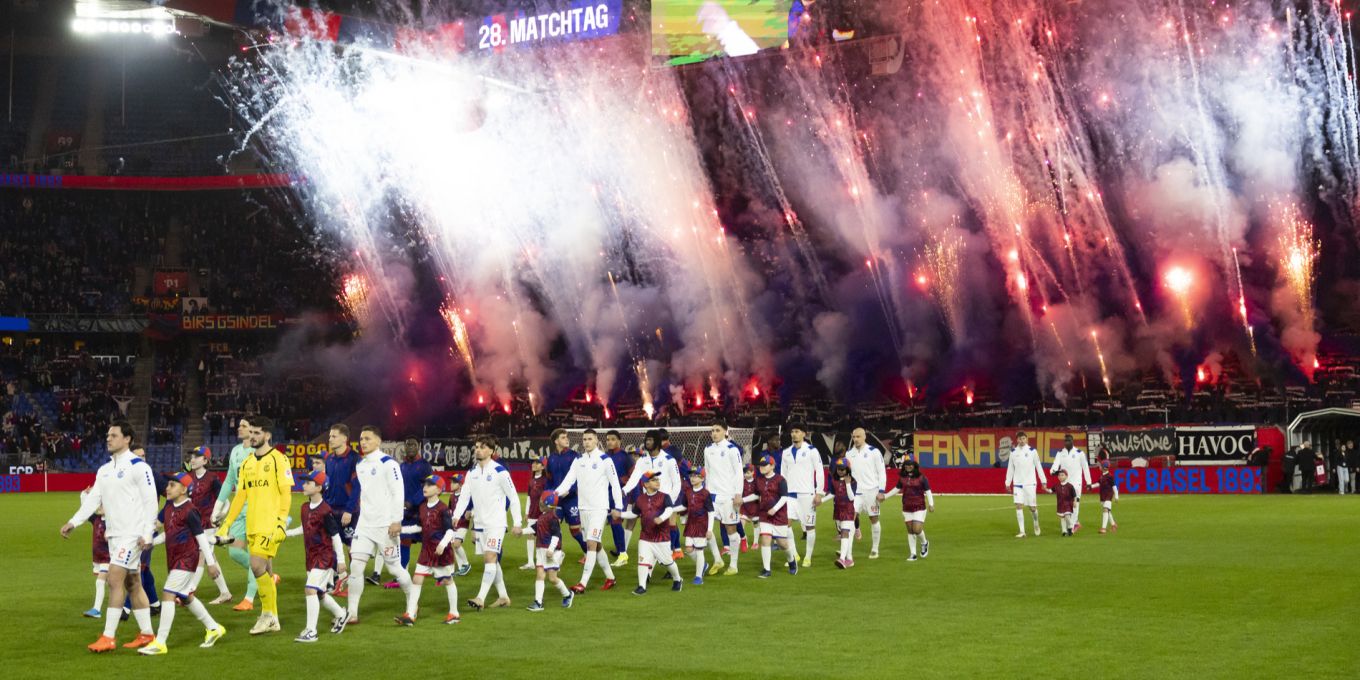 FC Basel muss happige Busse für Feuerwerk bezahlen | Nau.ch