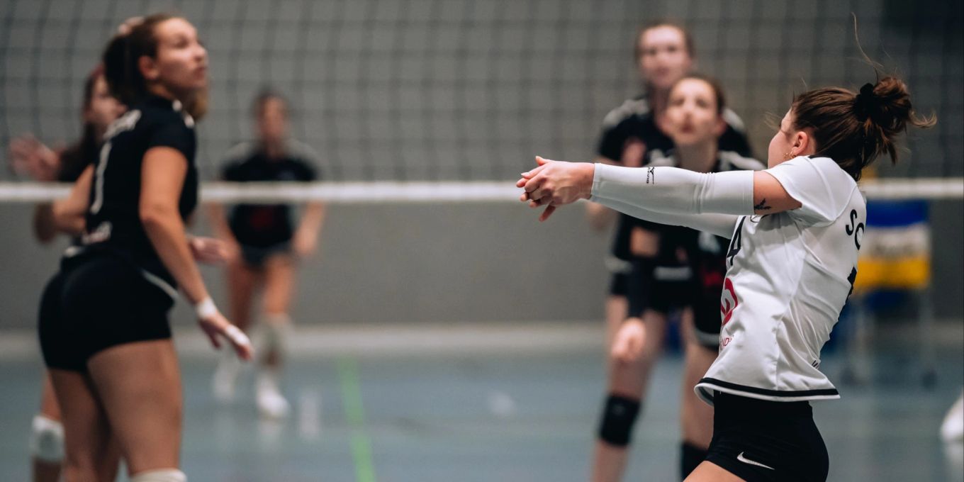 VBC Kanti Baden Frauen schlagen das Team des VBC Visp | Nau.ch