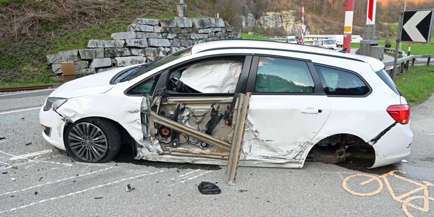 Schiers GR: Lenker kommt auf Gegenfahrbahn – Drei Verletzte | Nau.ch