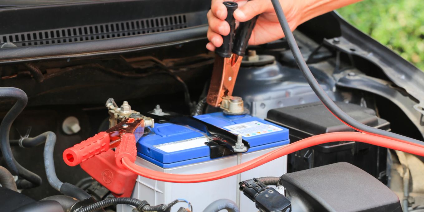 Autobatterie Leer Anschieben