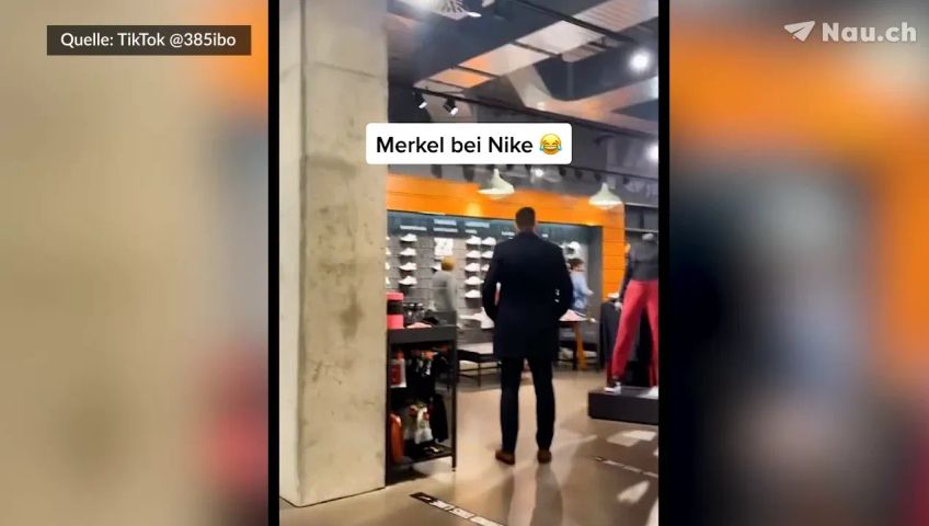 Angela Merkel beim Sneaker-Shopping gefilmt!