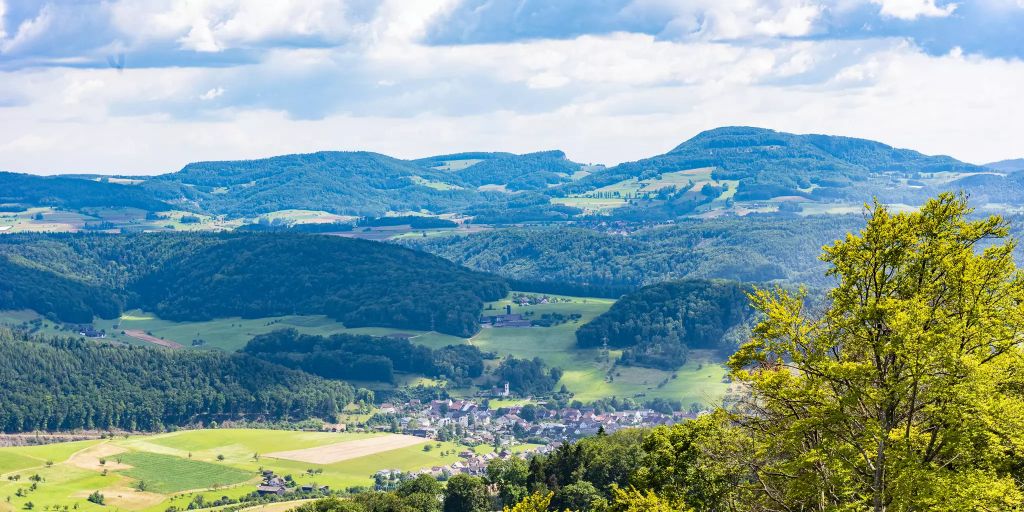 Der Feldweg in der Rebgasse in Ormalingen ist gesperrt