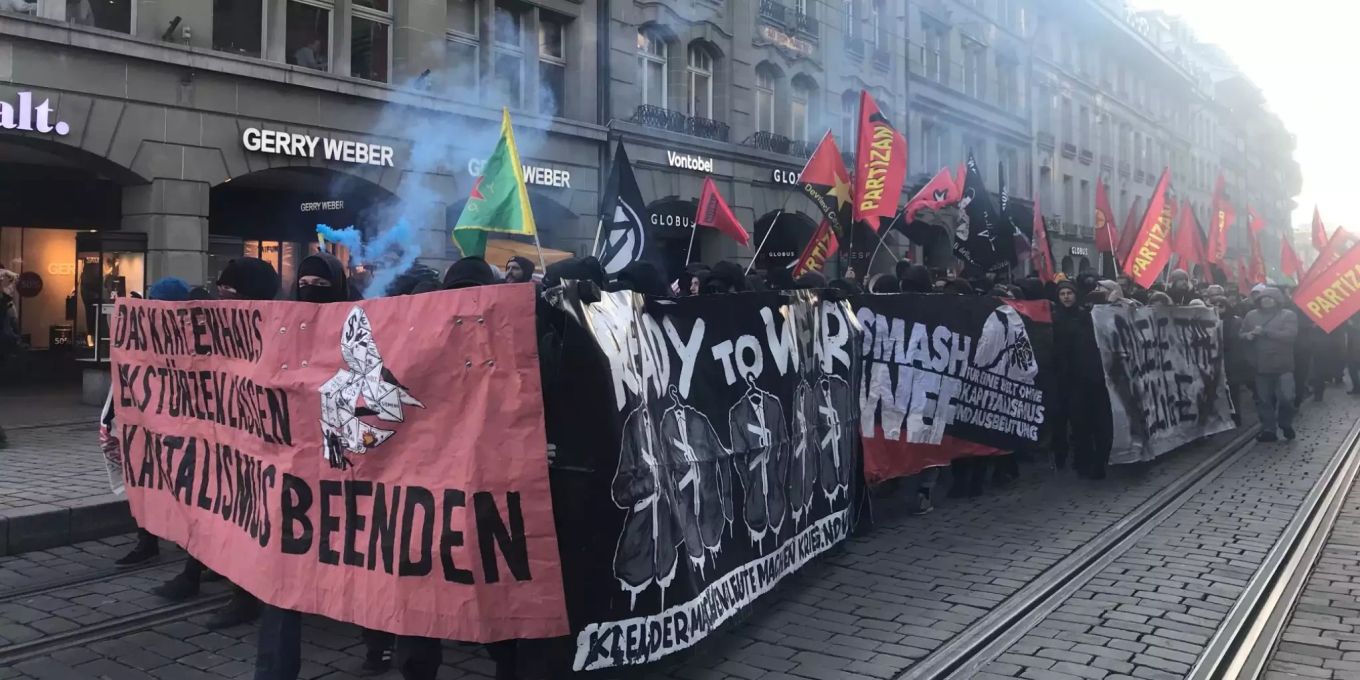 Anti WEF Demo in Bern zieht Hunderte Personen an | Nau.ch