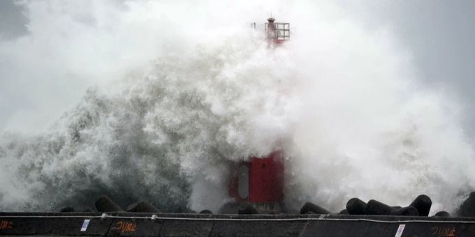 Starker Taifun trifft auf Japan | Nau.ch