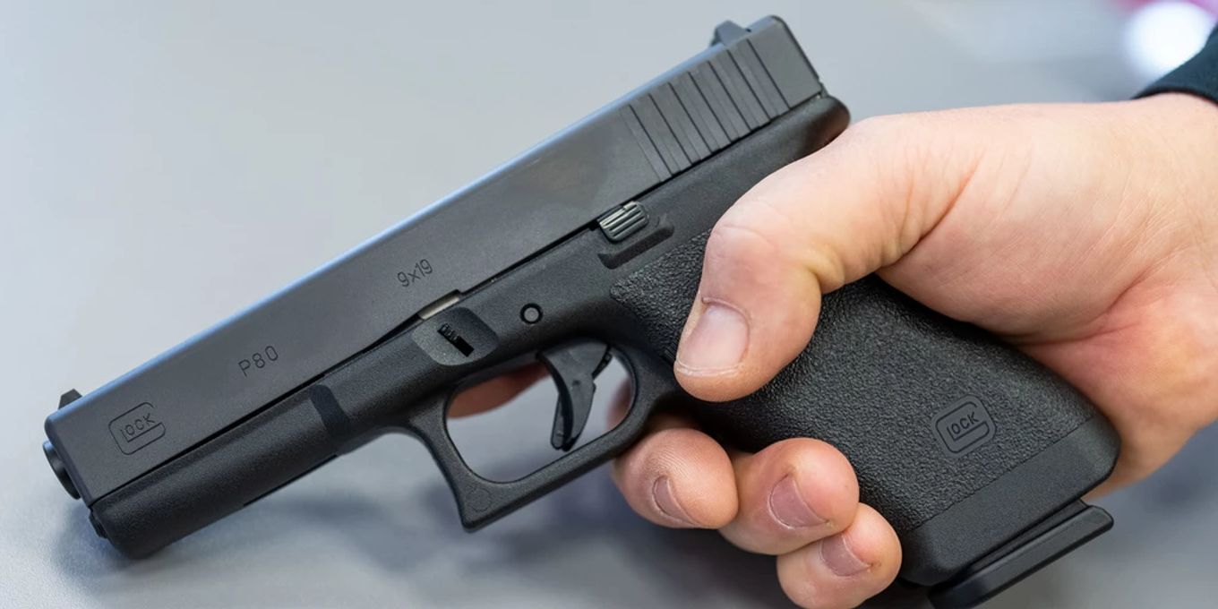 Mann (45) schiesst vor Gastrobetrieb in Basel auf zwei Personen | Nau.ch