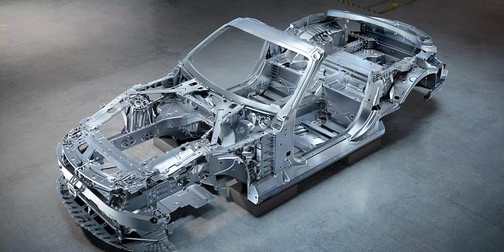 Mercedes-AMG mit komplett neuem Chassis