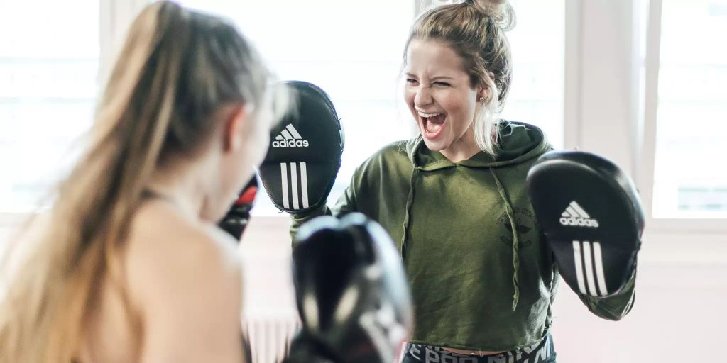 Nau Fitness mit Sportmodel und Healthcoach Carmen Haenggi