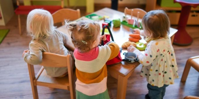 Wieder mehr Kleinkinder zur Betreuung in Kitas und bei Tageseltern | Nau.ch