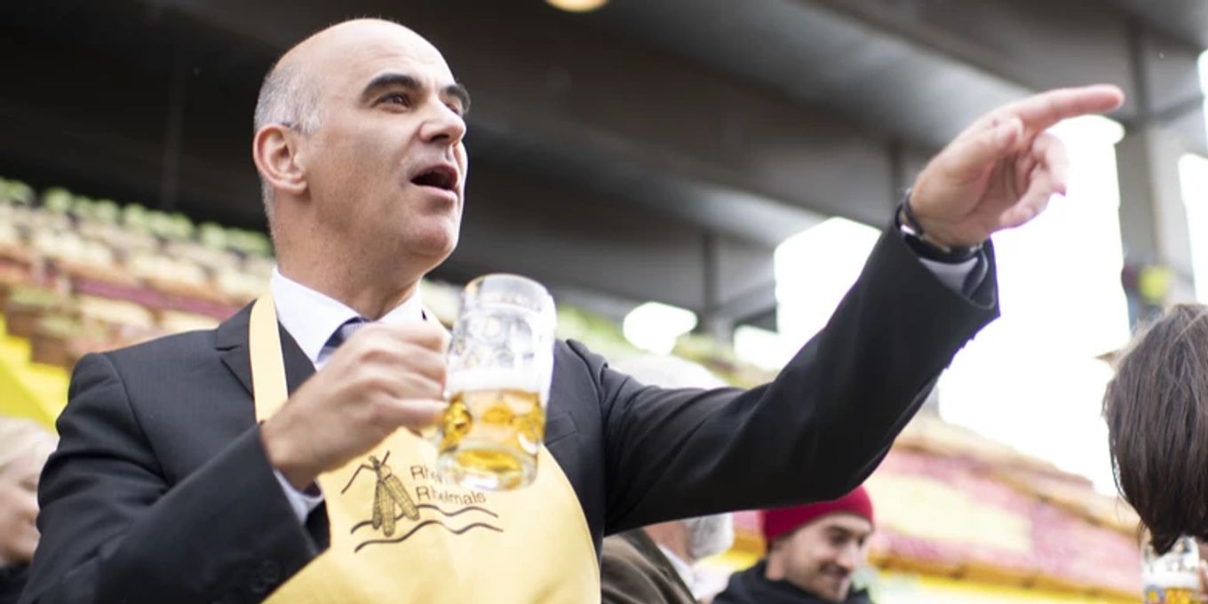 Berset hat das Bier für SVP-Friedlis WG-Einweihung spendiert | Nau.ch