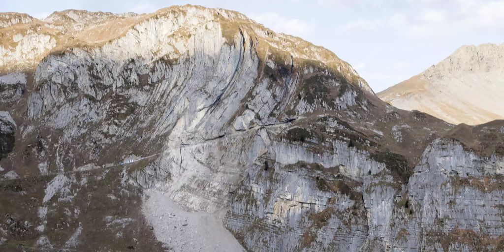 Urner Alp soll nach Felssturz mit Tunnel erschlossen werden