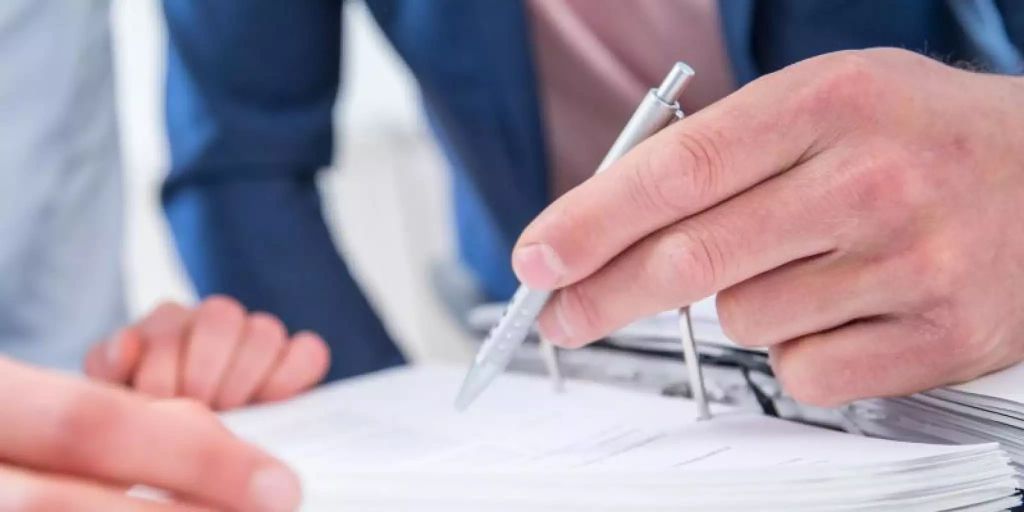 Viele Beschäftigte bleiben lange bei einem Arbeitgeber