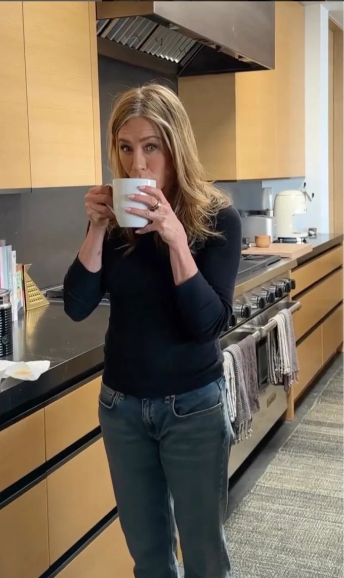 Jennifer Aniston cremt sich mit Lachs-Sperma ein | Nau.ch
