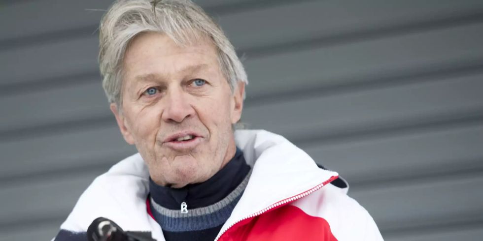So sieht es aus, wenn Bernhard Russi (77) heute Skirennen fährt | Nau.ch